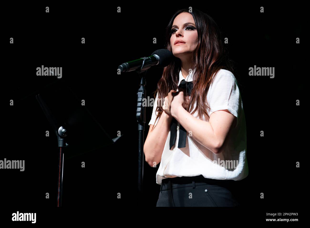 Dont tell my mother hi-res stock photography and images - Alamy