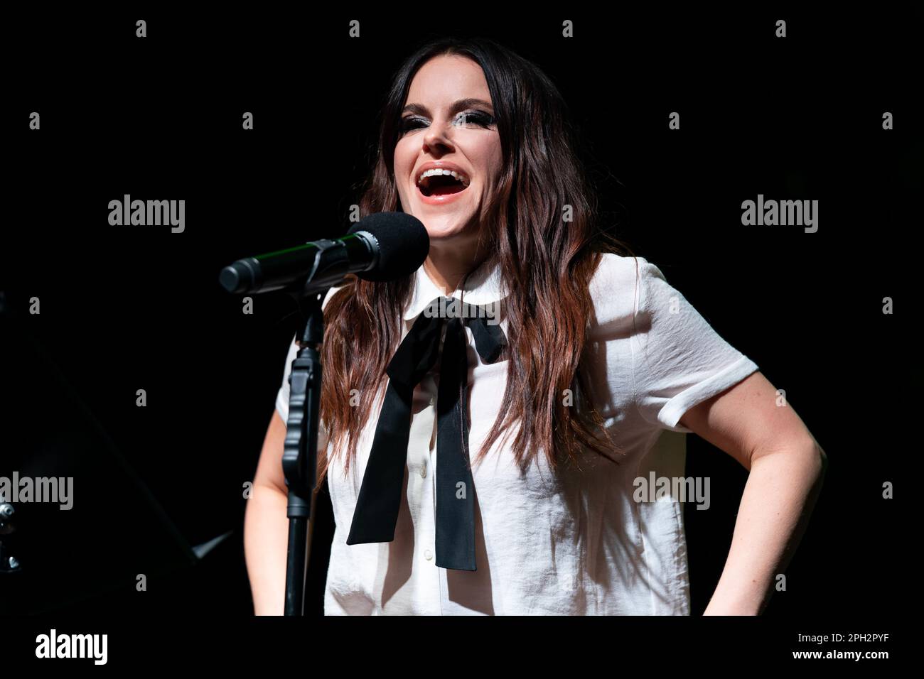 Dont tell my mother hi-res stock photography and images - Alamy