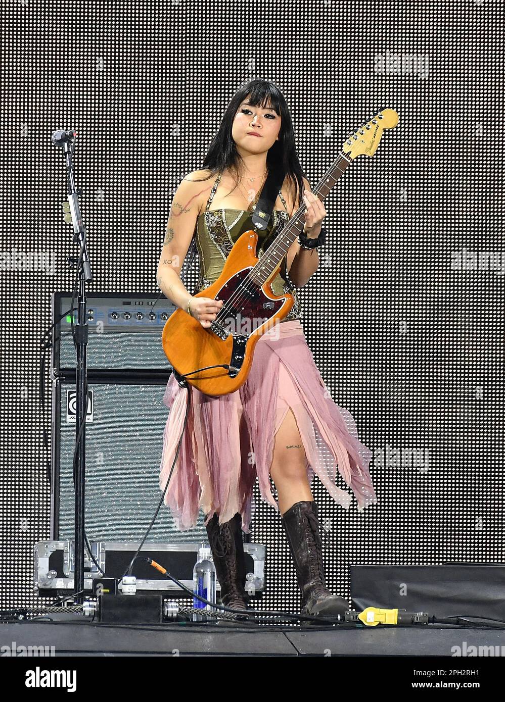 Beabadoobee concert hi-res stock photography and images - Alamy