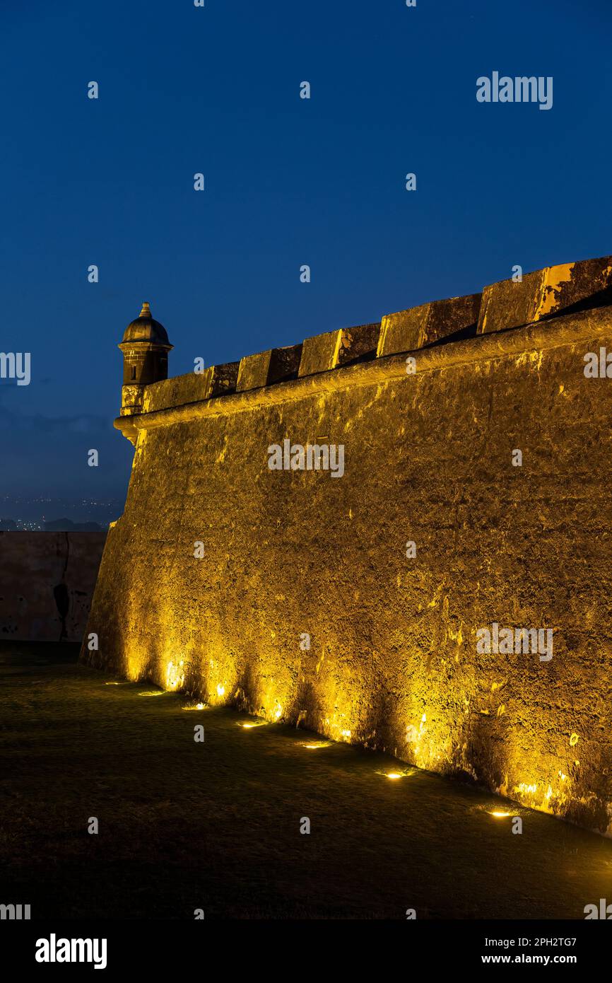 Castle walls and sentry box (garita), San Felipe del Morro Castle, San ...