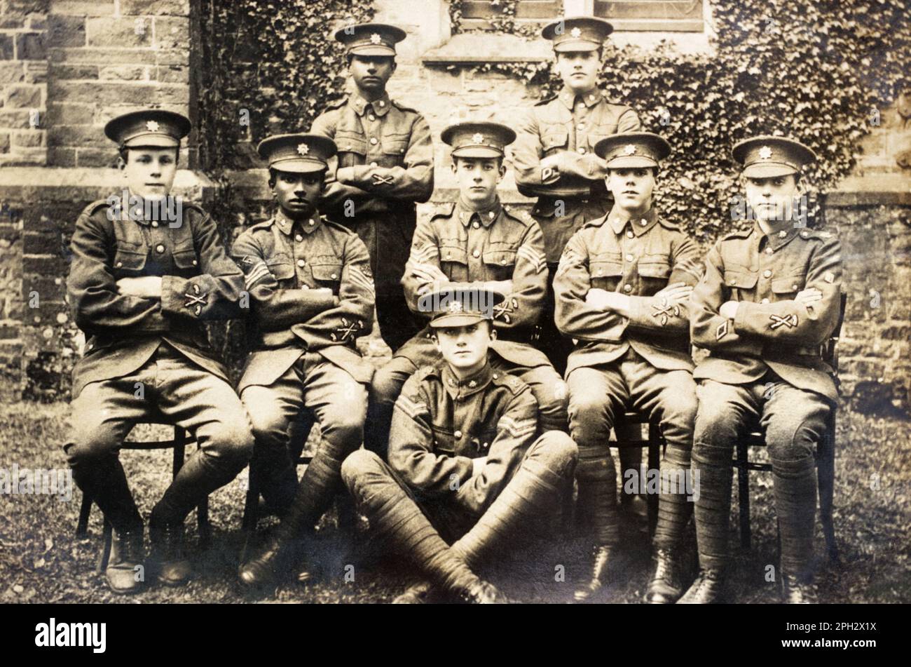 Children british army officers hi-res stock photography and images - Alamy