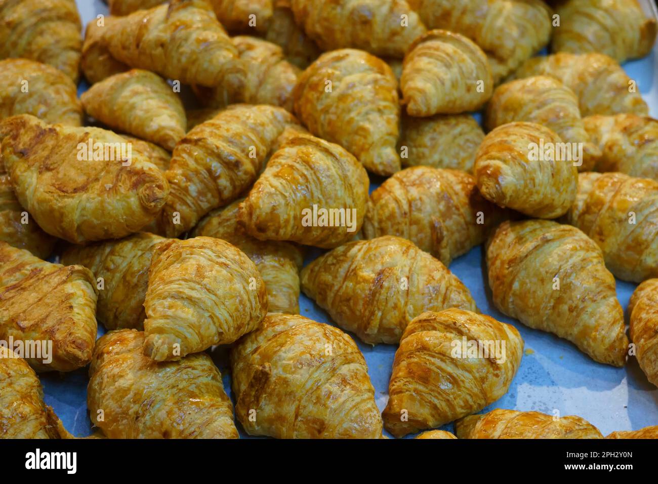 Golden brown pastries sugary hi-res stock photography and images - Alamy