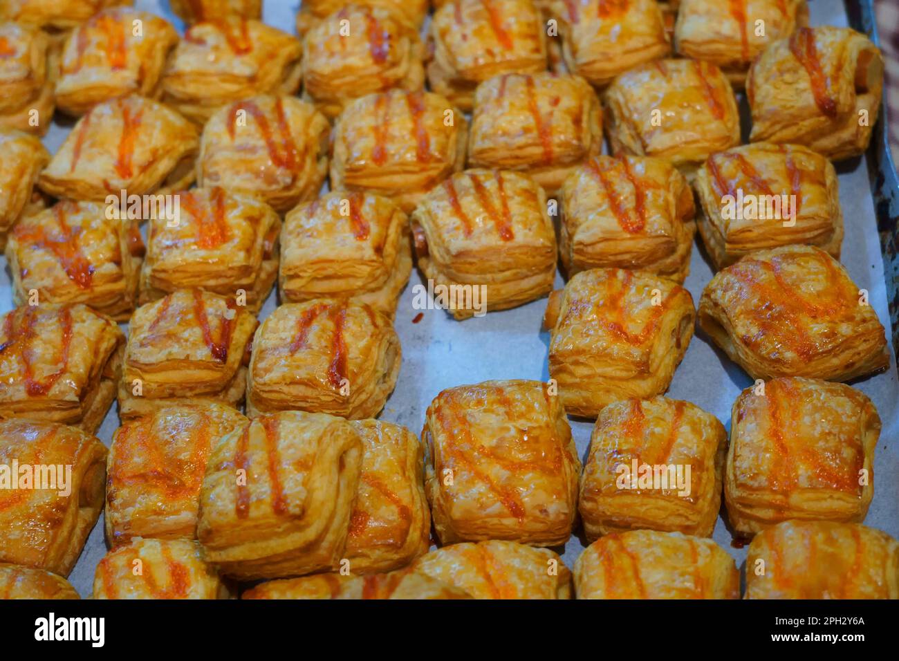Golden brown pastries sugary hi-res stock photography and images - Alamy