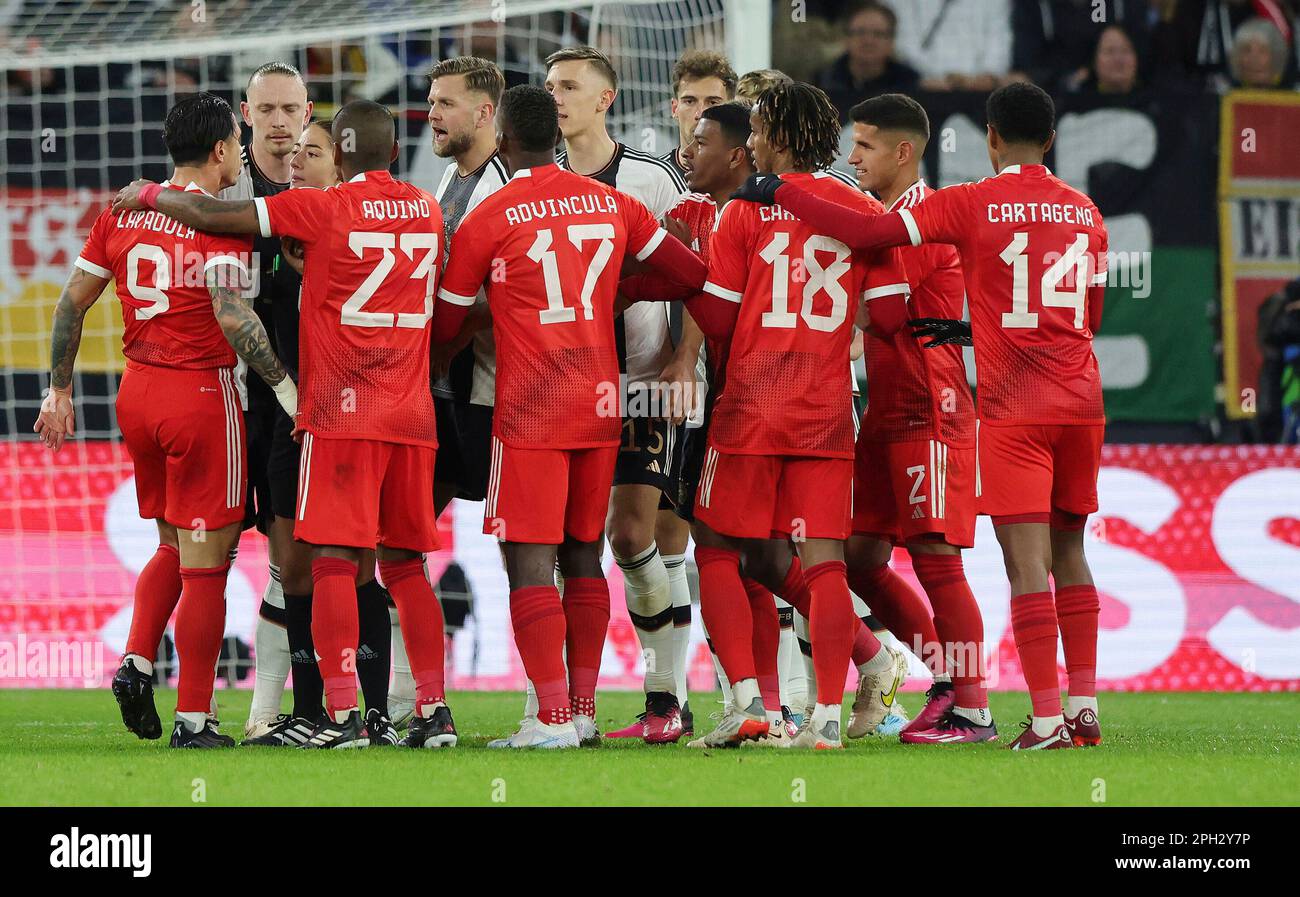 Gianluca lapadula peru hi-res stock photography and images - Alamy