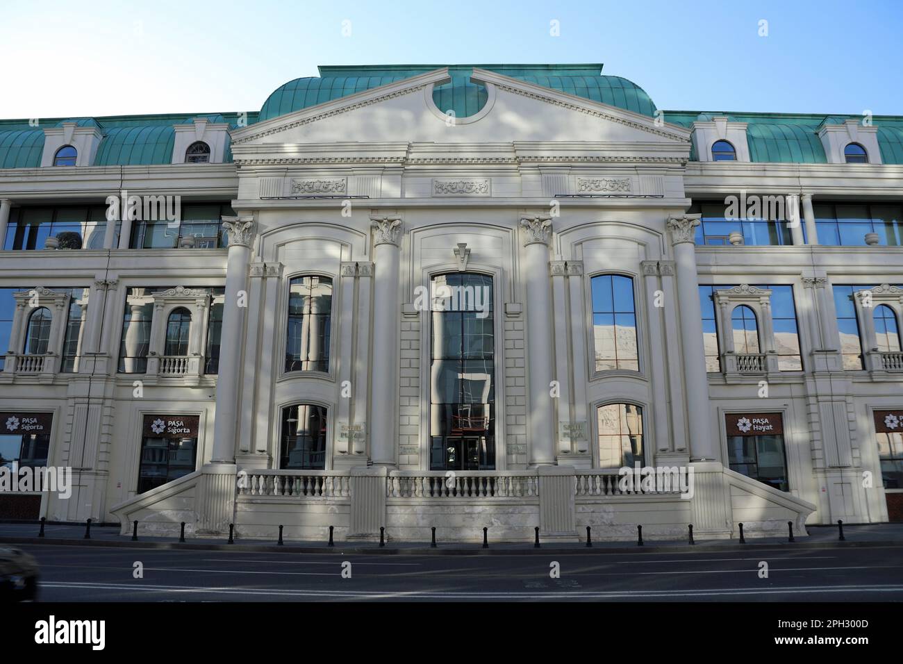 Sahil Plaza in Baku Stock Photo - Alamy
