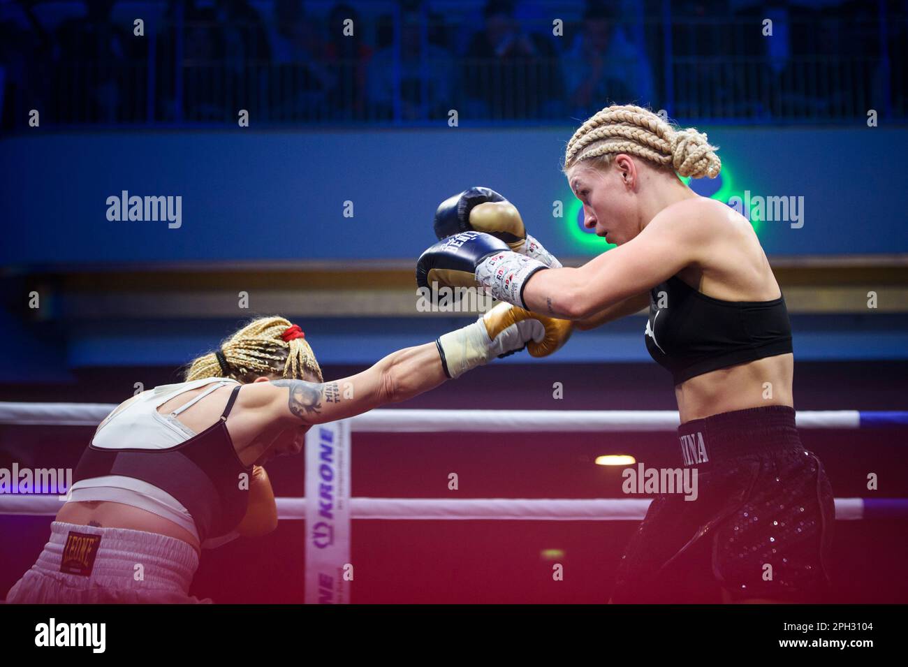 Angela cannizzaro hi-res stock photography and images - Alamy