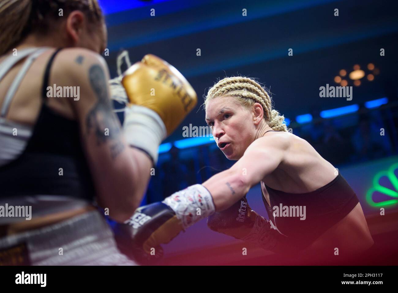 Angela cannizzaro hi-res stock photography and images - Alamy