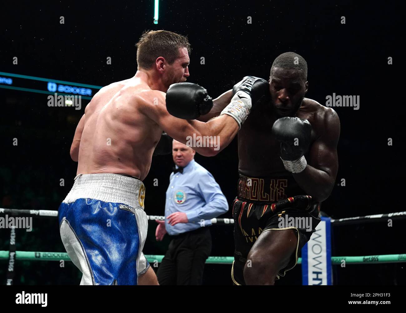 David Light (left) and Lawrence Okolie in the WBO World Cruiserweight ...