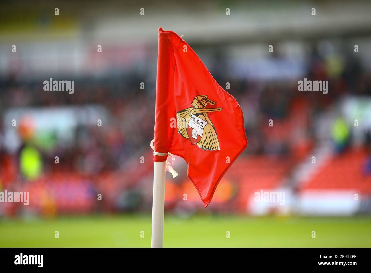 Efl league 2 flag hi-res stock photography and images - Alamy
