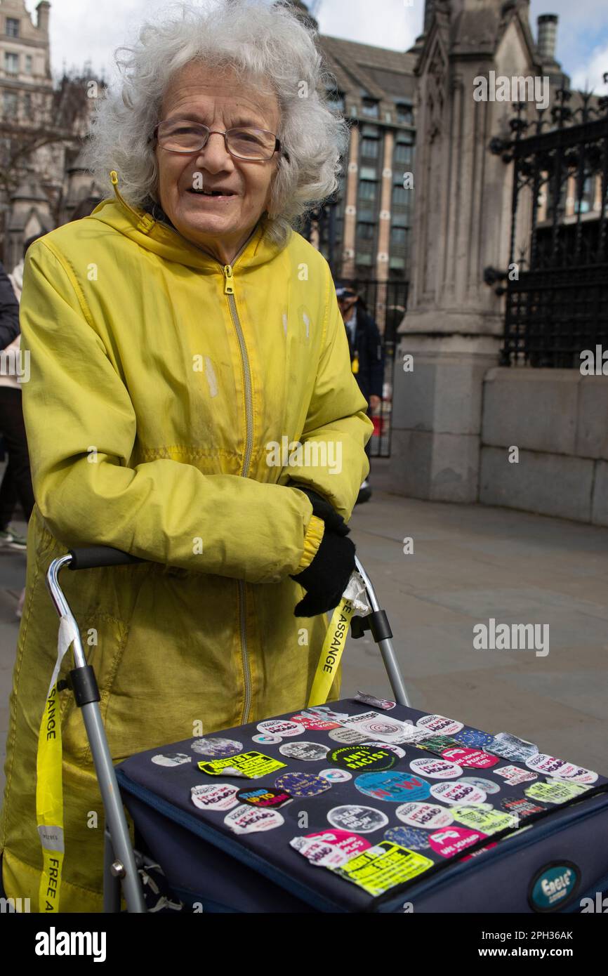 Ruth bradshaw hi-res stock photography and images - Alamy