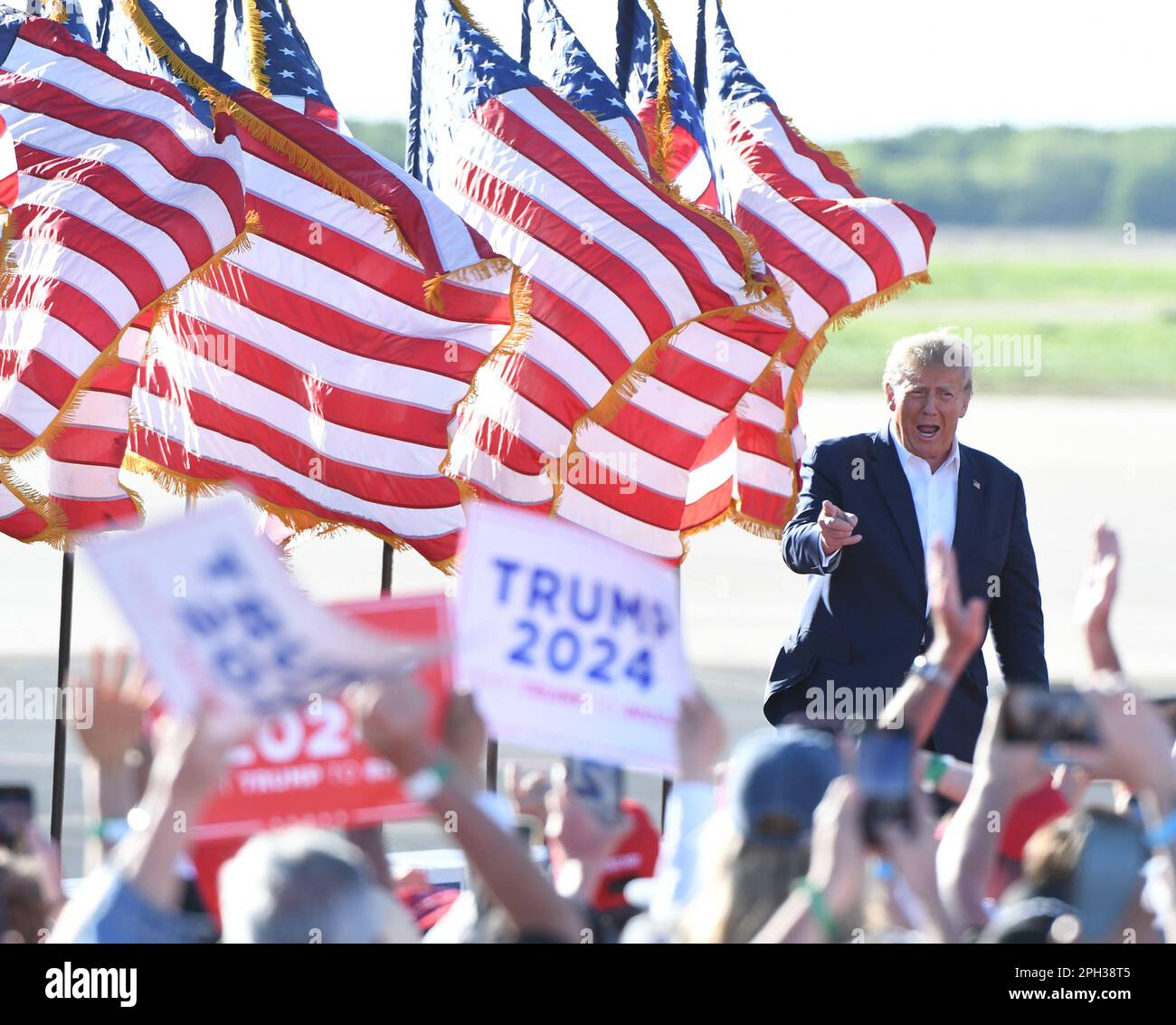2024 presidential campaign hi-res stock photography and images - Alamy