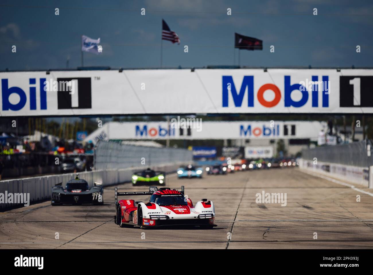 Porsche 963, Porsche Penske Motorsport (#5), Dane Cameron (USA ...