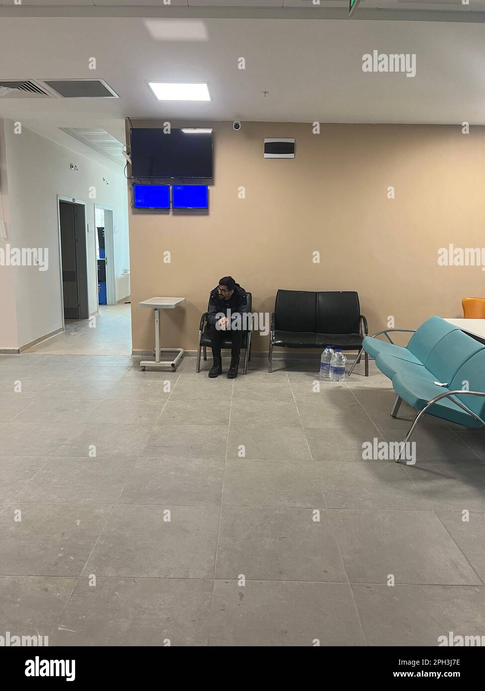 Doctor appointment waiting hi-res stock photography and images - Alamy