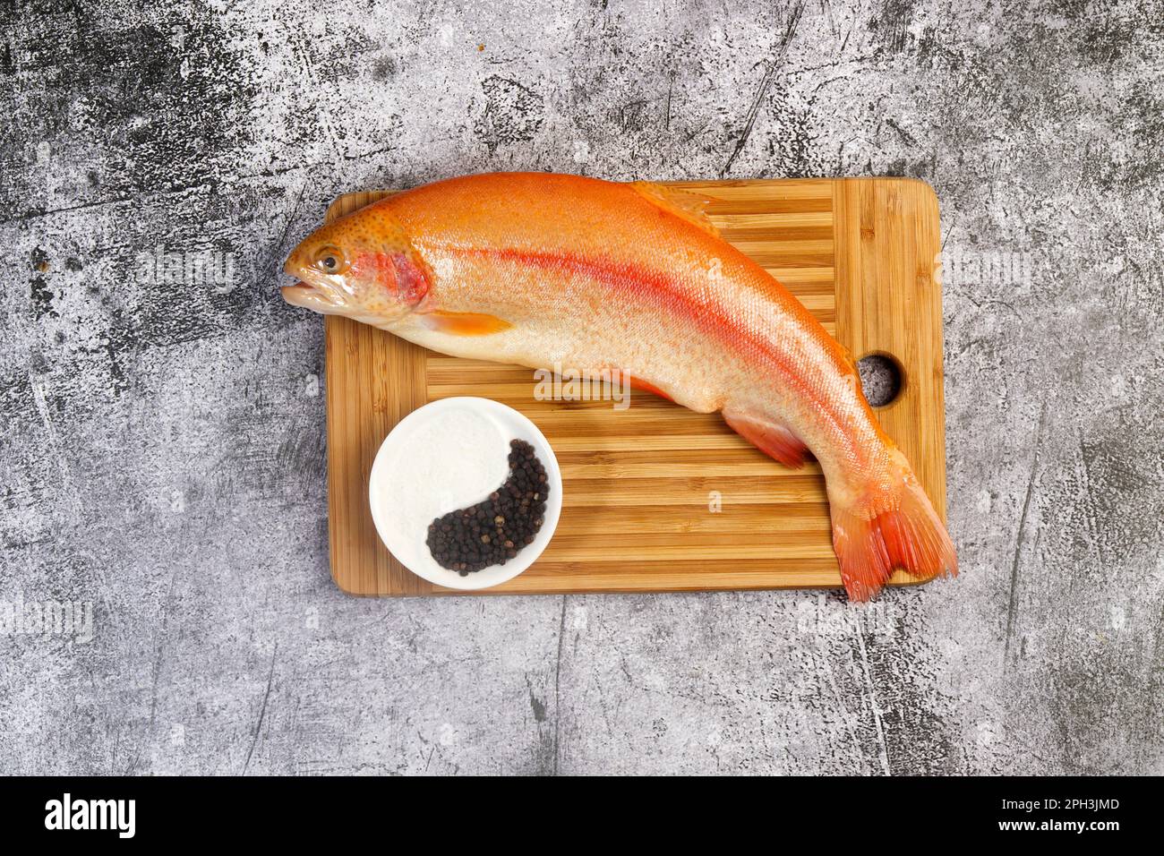 Raw amber hi-res stock photography and images - Alamy