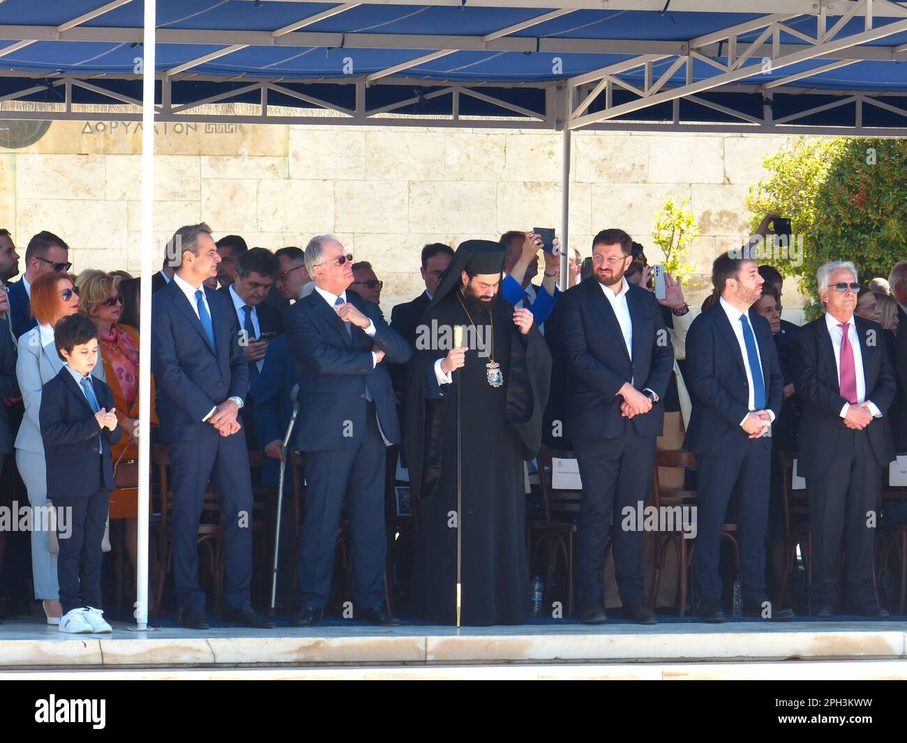 Athens, Greece. 25th Mar, 2023. Syntagma Square, Tomb of the Unknown ...