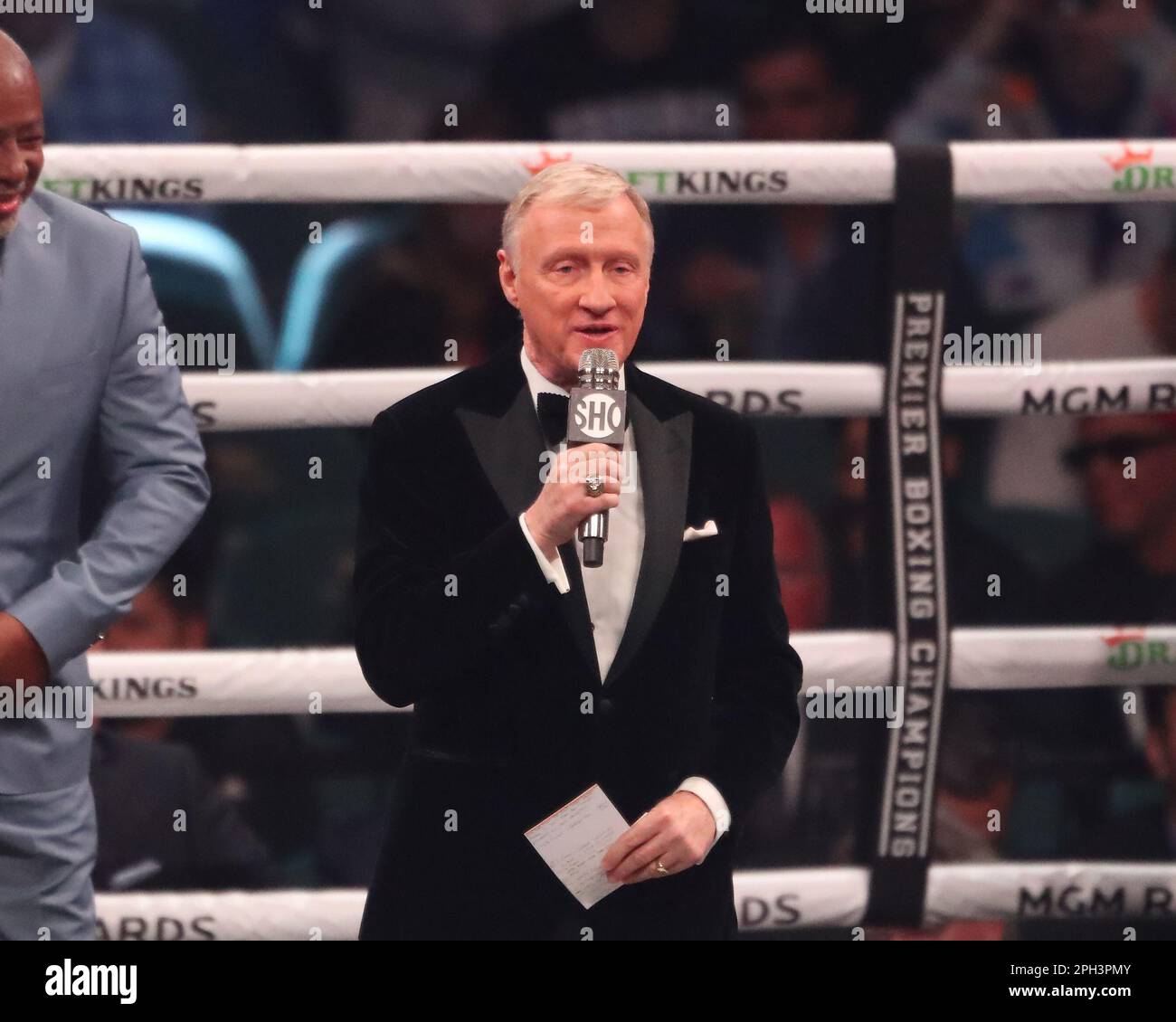 Mgm grand garden arena boxing hi-res stock photography and images - Alamy