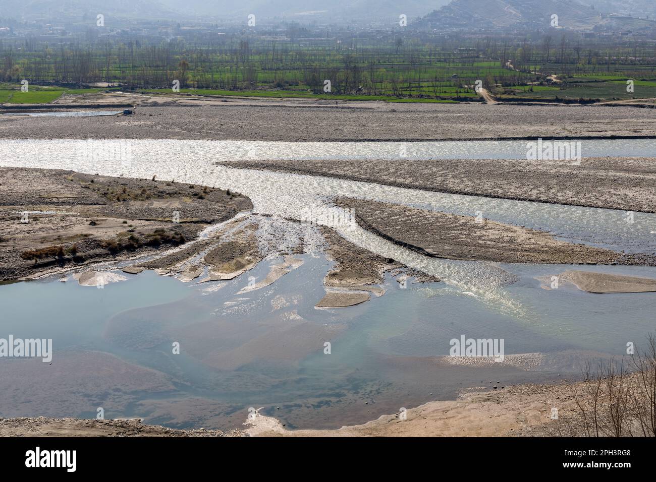 Top angle river hi-res stock photography and images - Alamy
