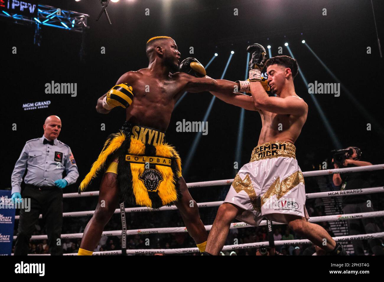Las Vegas, Nevada, USA. 25th Mar, 2023. Action between Chris Colbert ...