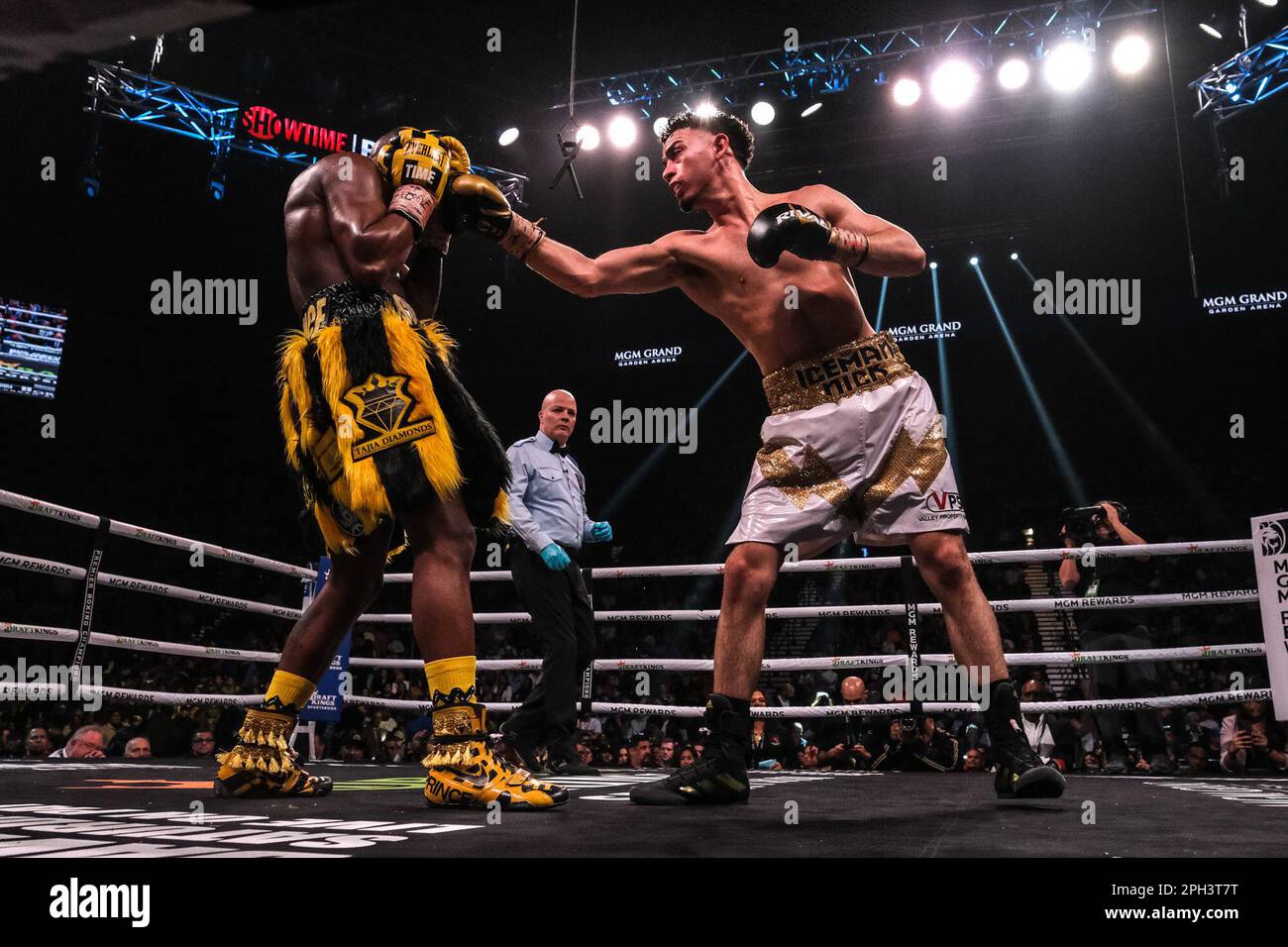 Las Vegas, Nevada, USA. 25th Mar, 2023. Action between Chris Colbert ...