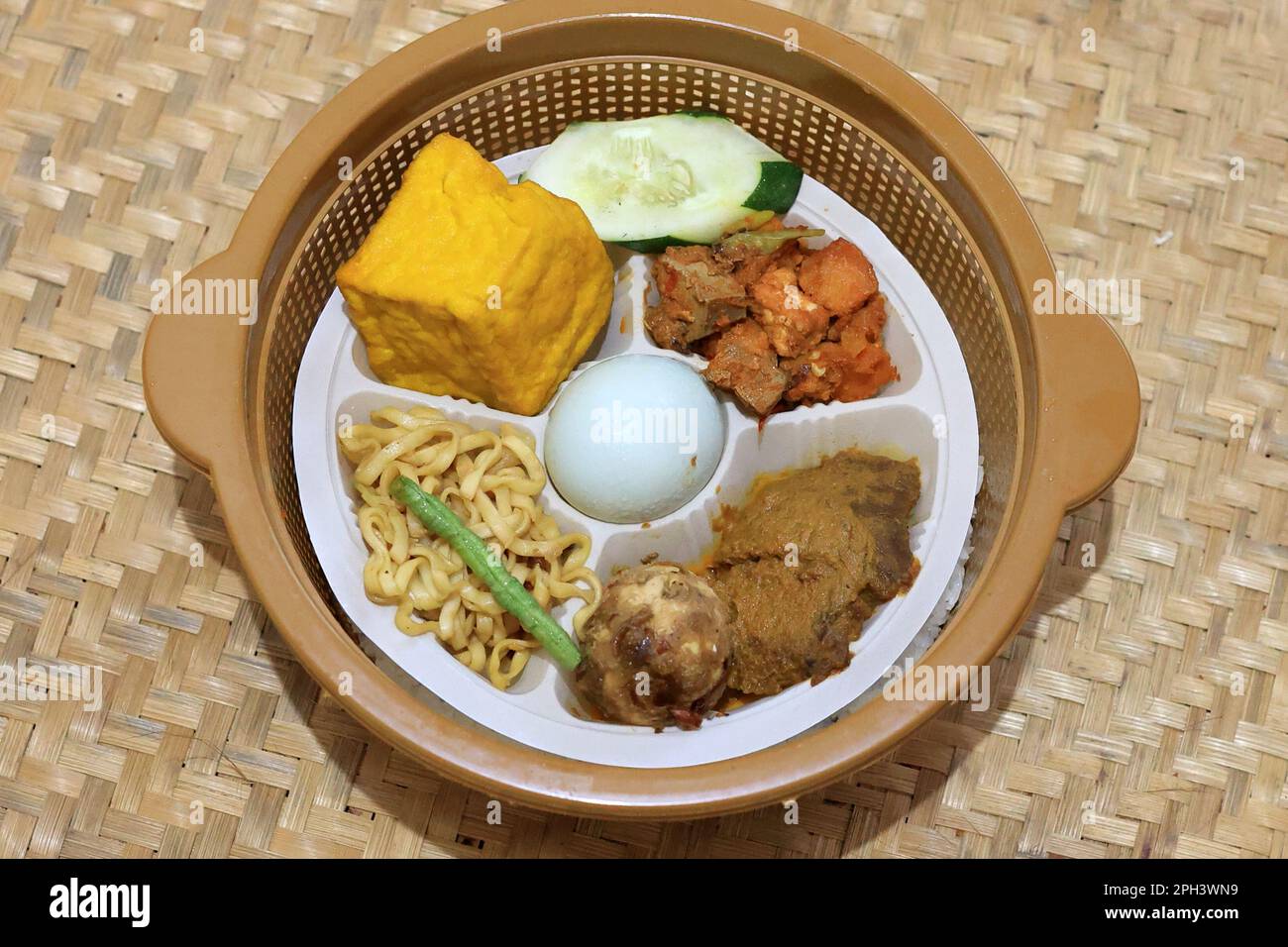 Sego Berkat, Rice Menu Set with Various Side Dish for Kenduri ...