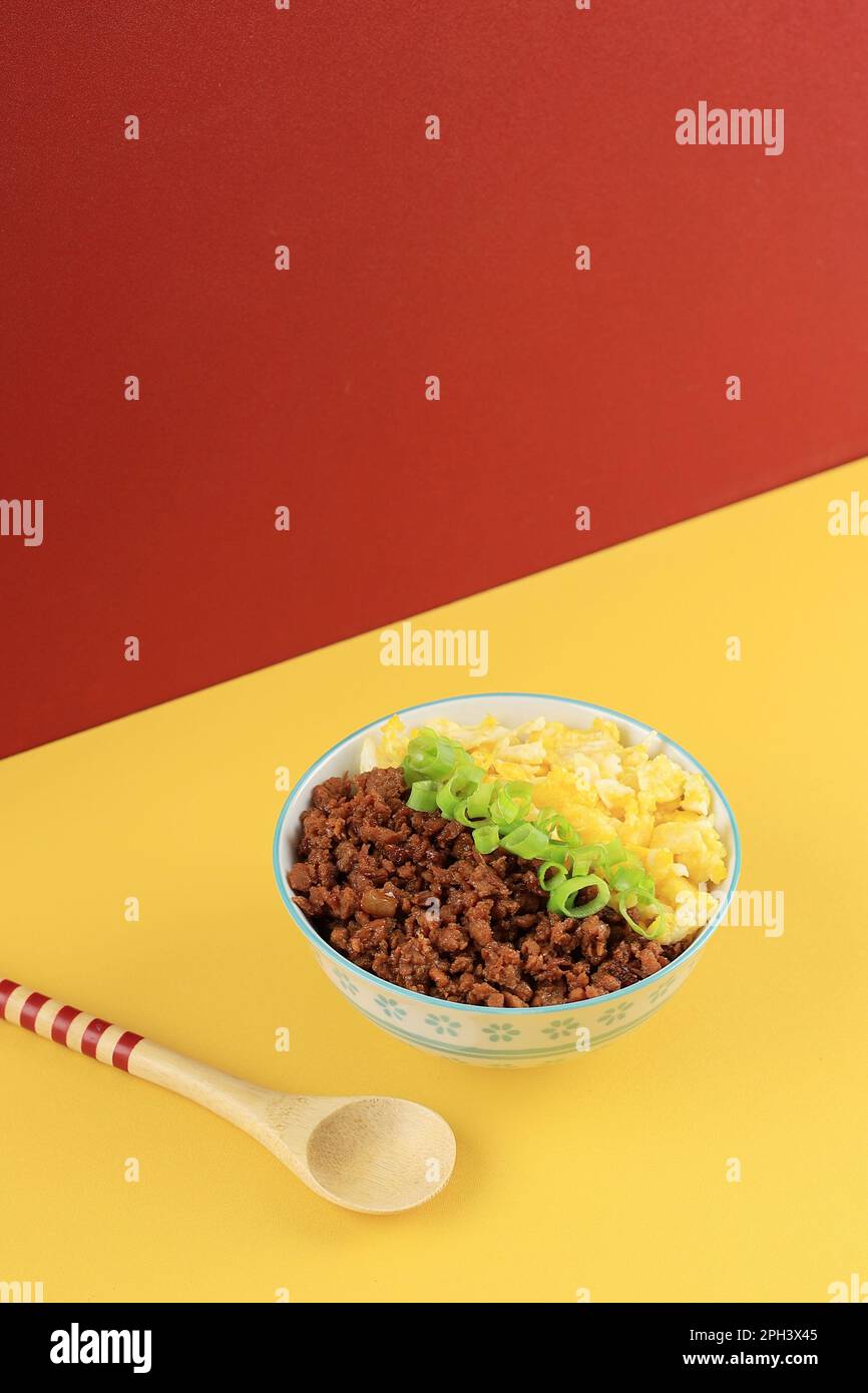 Tori Soboro Rice Bowl, Japanese Rice Bowl with Scrambled Egg and Minced ...