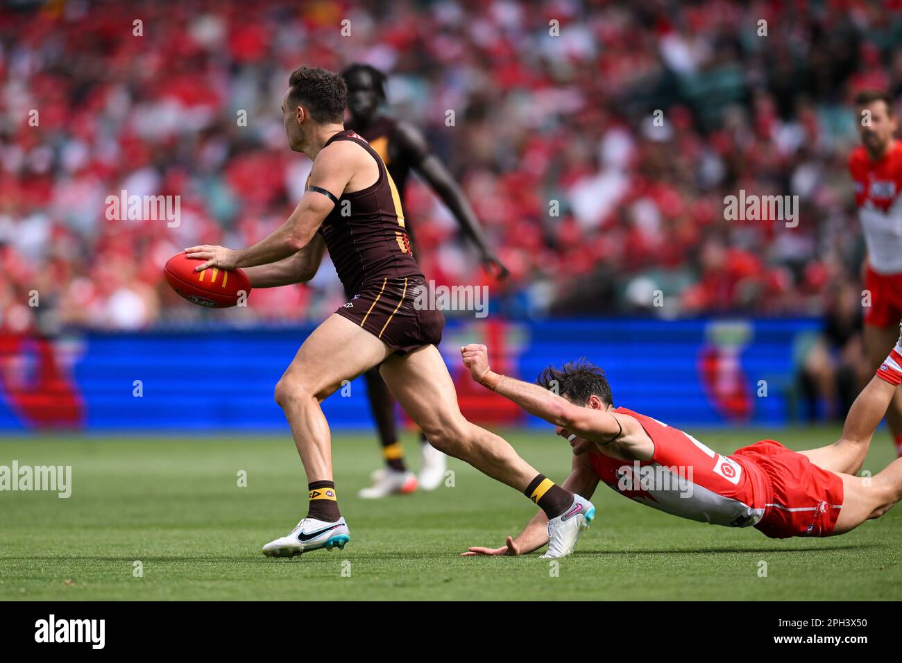 Karl Amon of Hawthorn in action during the AFL Round 2 match between ...