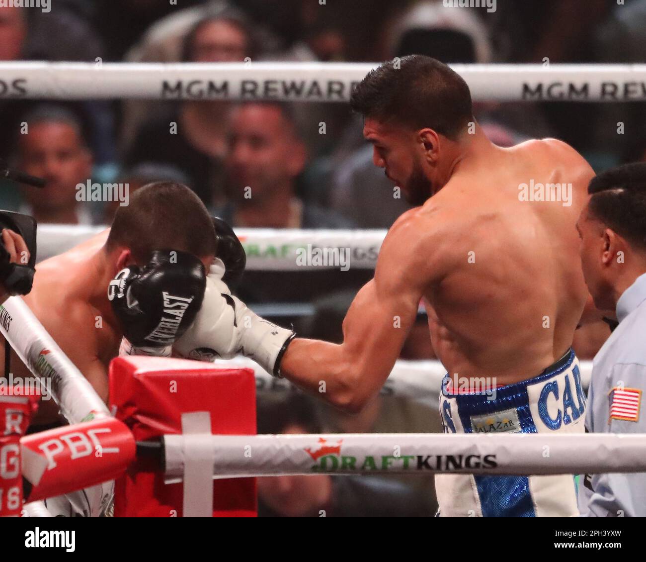 LAS VEGAS, NEVADA - MARCH 25: (R-L) Jesus Ramos punches Joseph Spencer ...