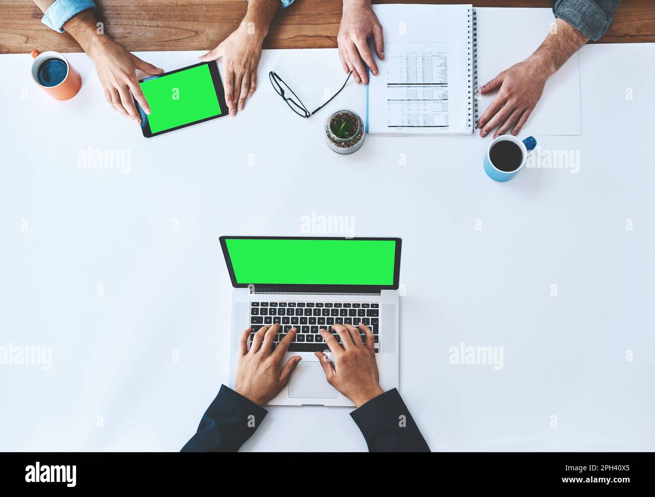 Work well done hi-res stock photography and images - Alamy