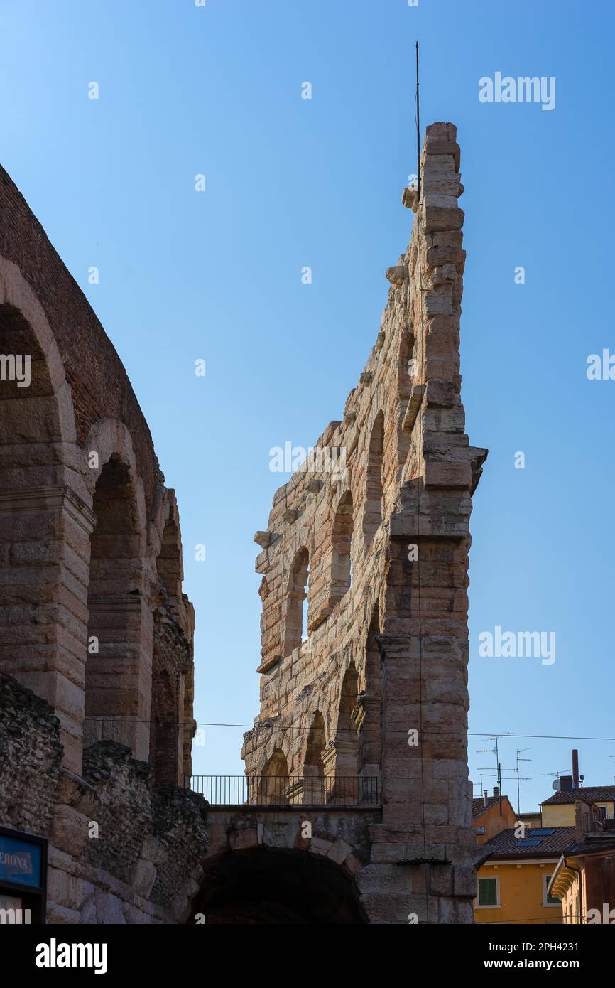 Arch arena hi-res stock photography and images - Alamy