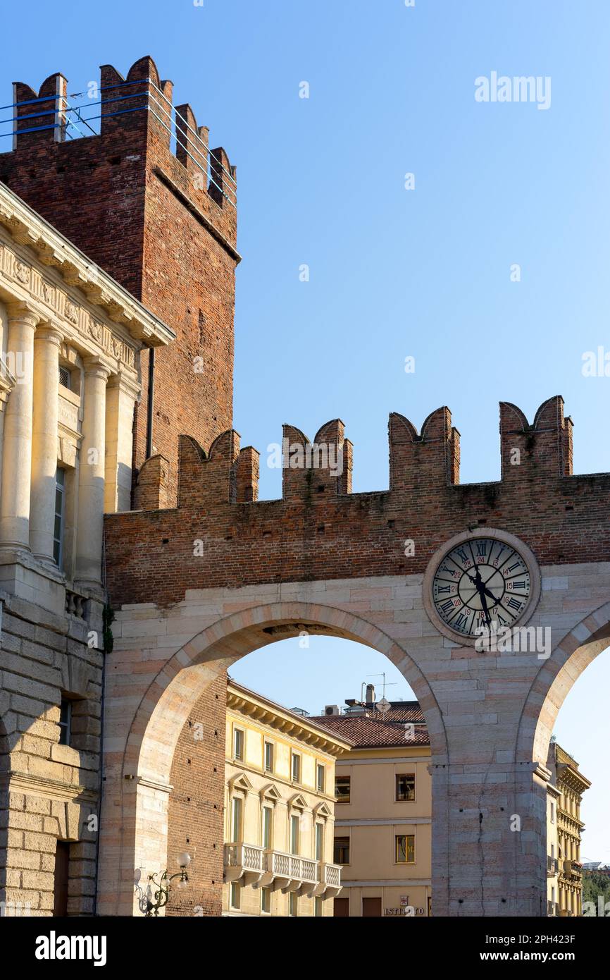 Ancient City Gate of Verona Stock Photo - Alamy