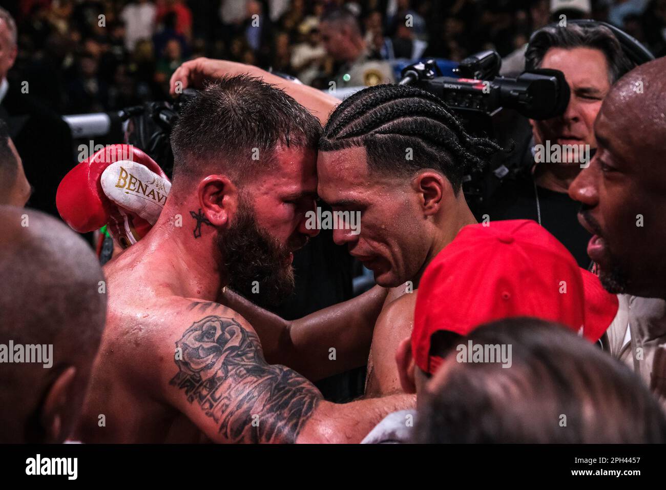 Good sportsmanship hi-res stock photography and images - Alamy
