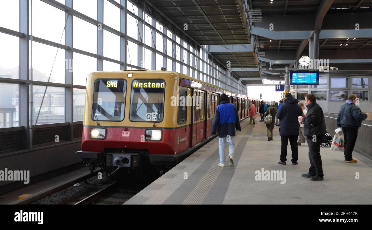 Schoeneberg s bahn station hi-res stock photography and images - Alamy