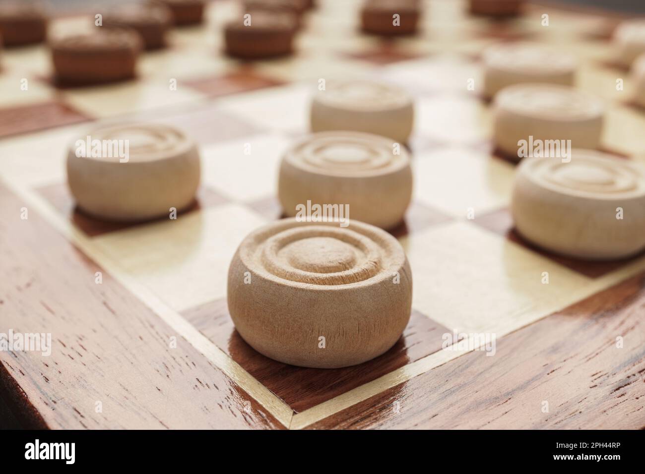 Checkerboard game hi-res stock photography and images - Alamy