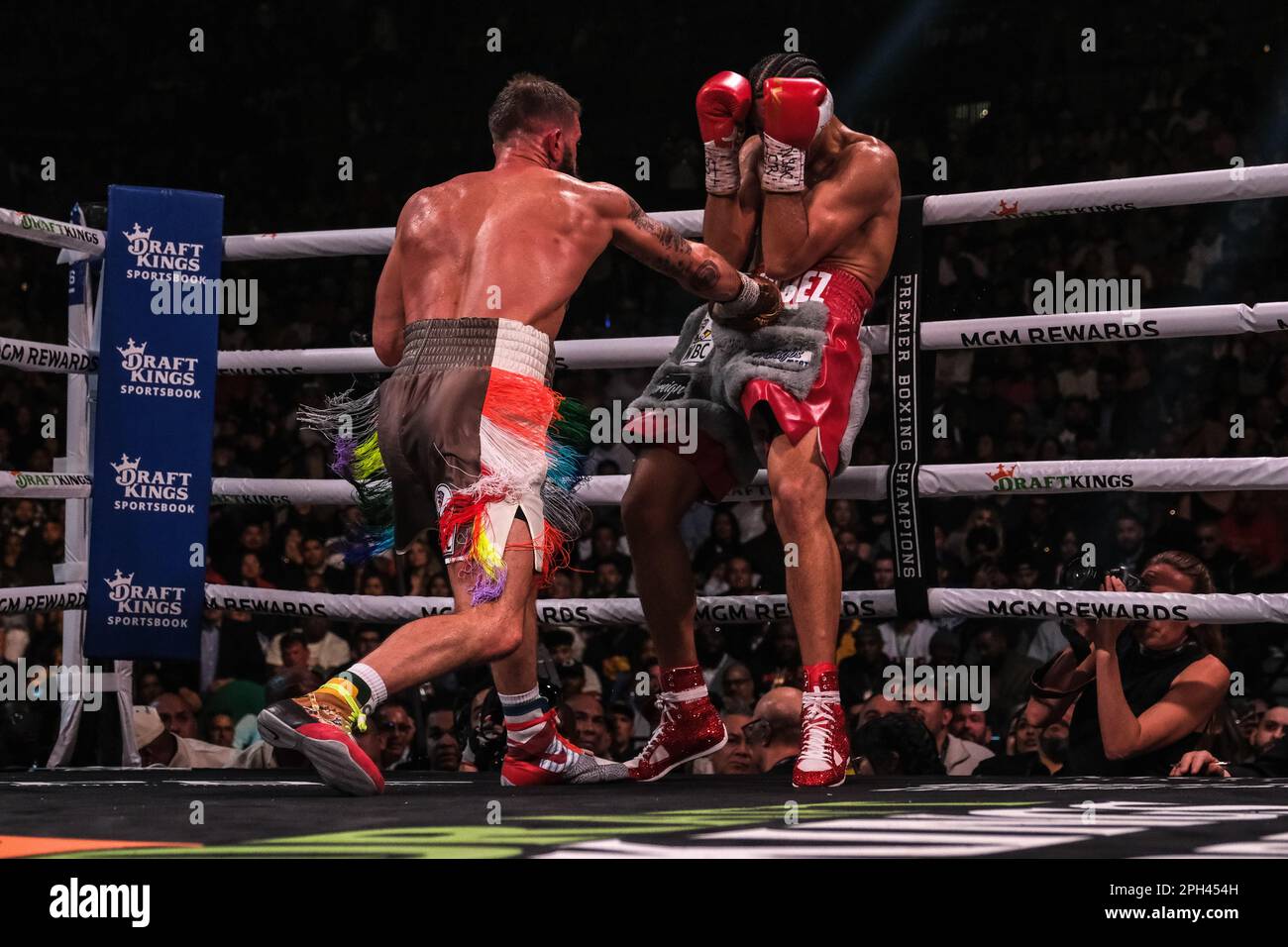 Las Vegas, Nevada, USA. 25th Mar, 2023. Action between David Benavidez ...