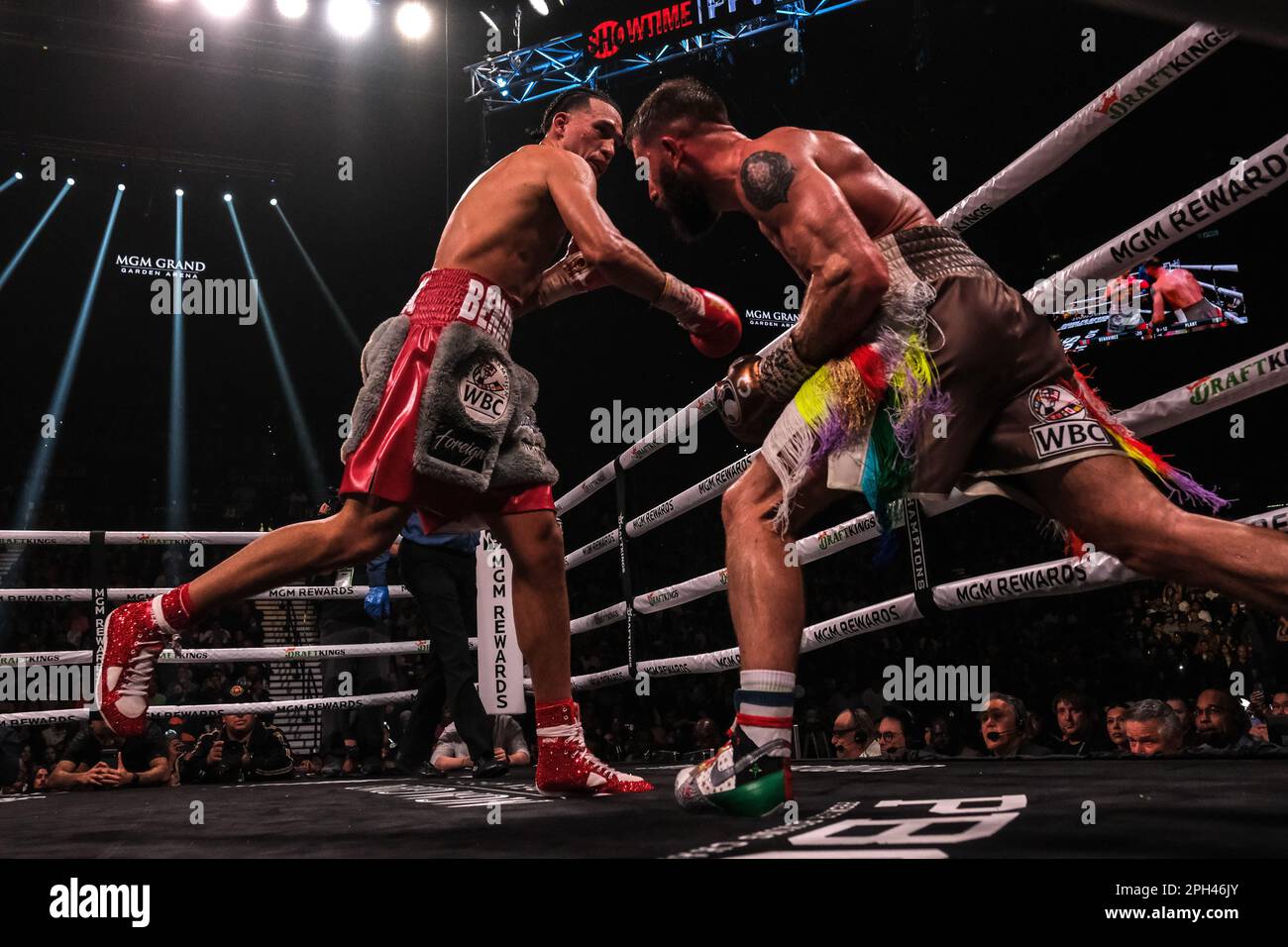 Las Vegas, Nevada, USA. 25th Mar, 2023. Action between David Benavidez ...