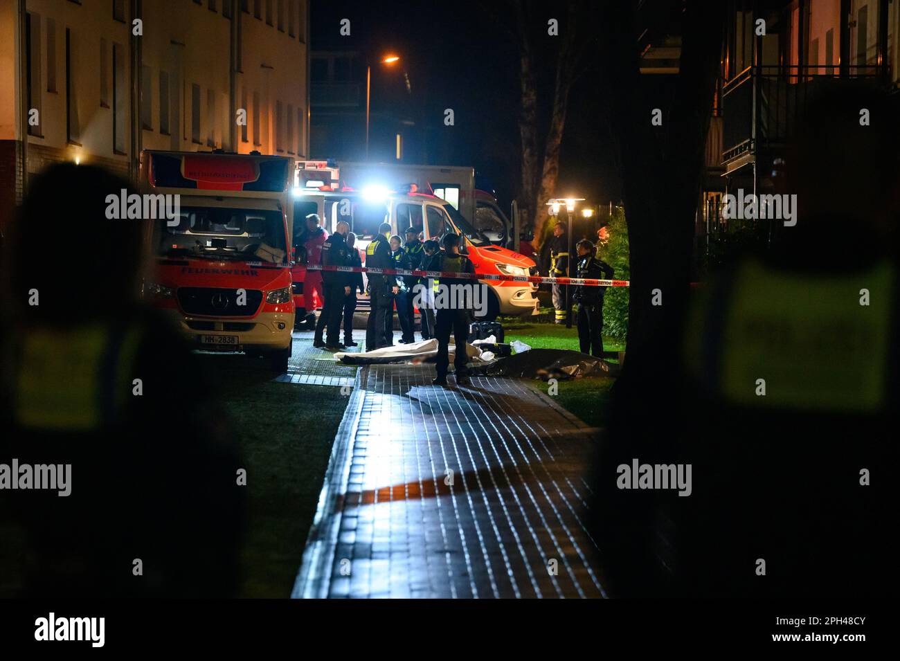 Hamburg, Germany. 26th Mar, 2023. Police officers, investigators and ...
