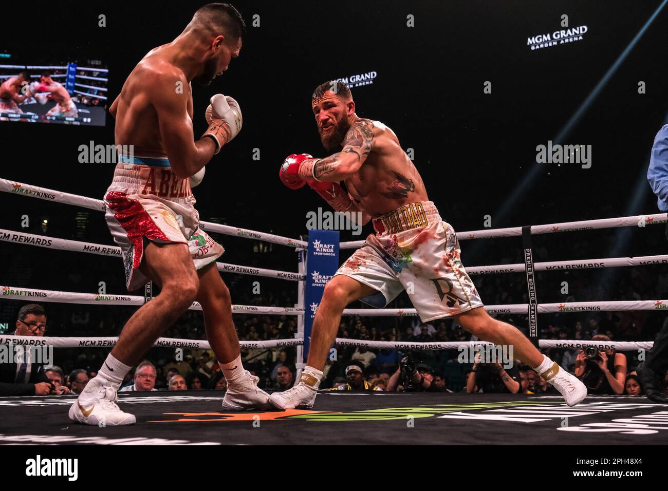 Cody crowley boxing hi-res stock photography and images - Alamy