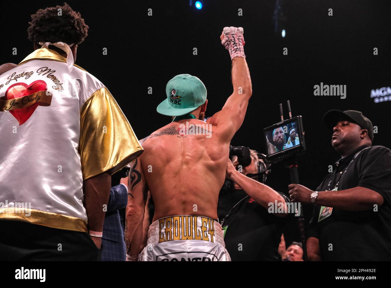 Cody crowley boxing hi-res stock photography and images - Alamy