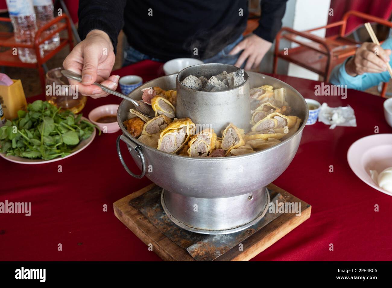Ban cake hi-res stock photography and images - Alamy