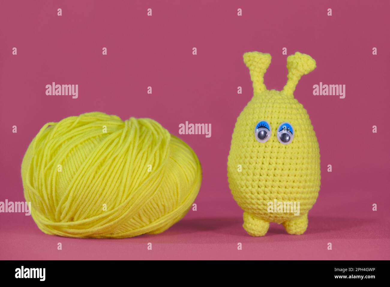 Alien with one eye hi-res stock photography and images - Alamy