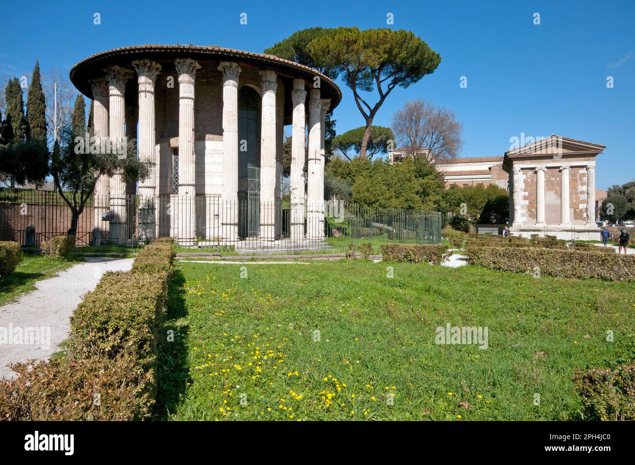 Temple of Hercules Victor (on the left) and Temple of Portunus in Foro ...