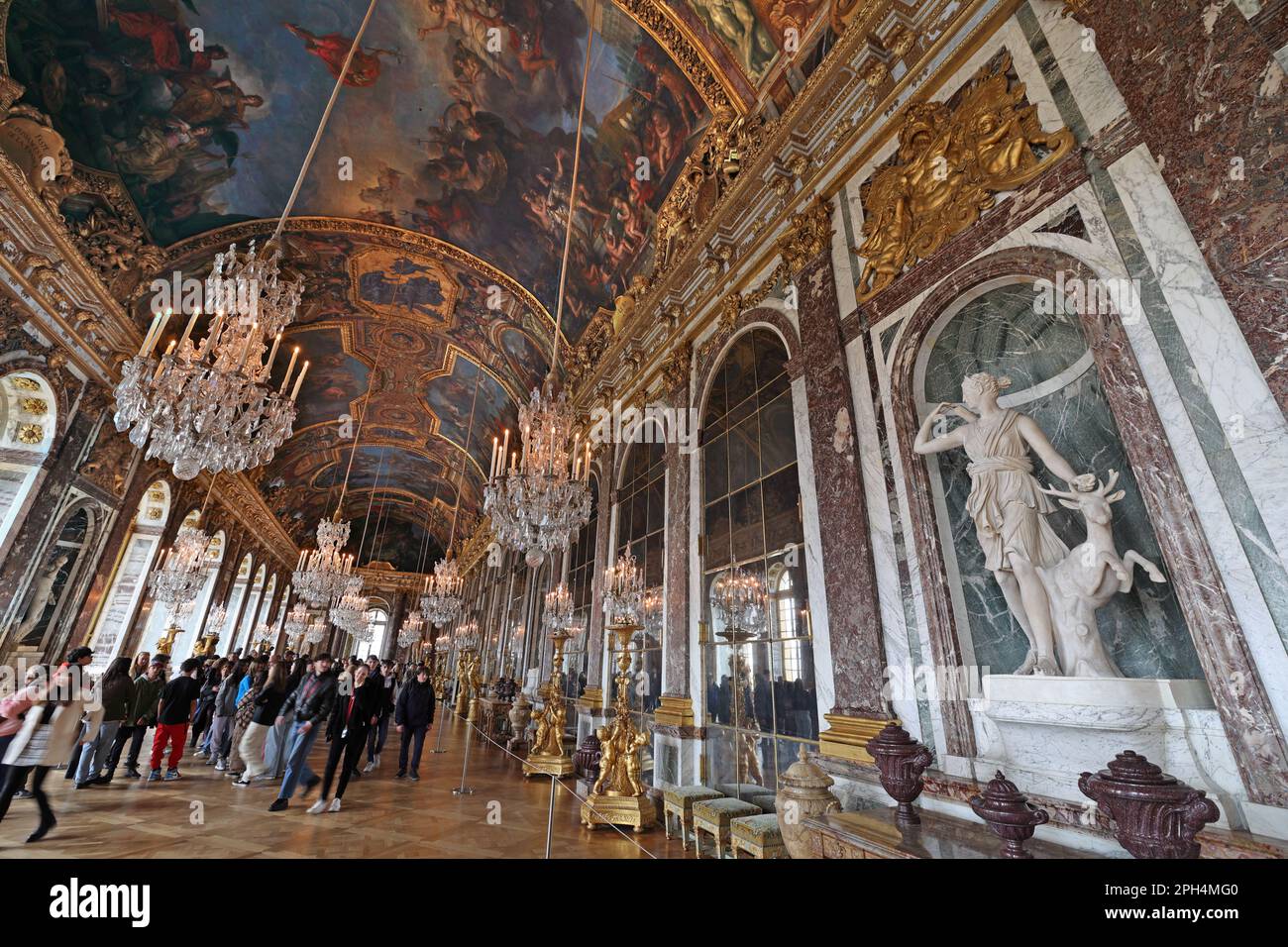 Hall of mirrors at the palace of Versailles, Paris, France Stock Photo ...
