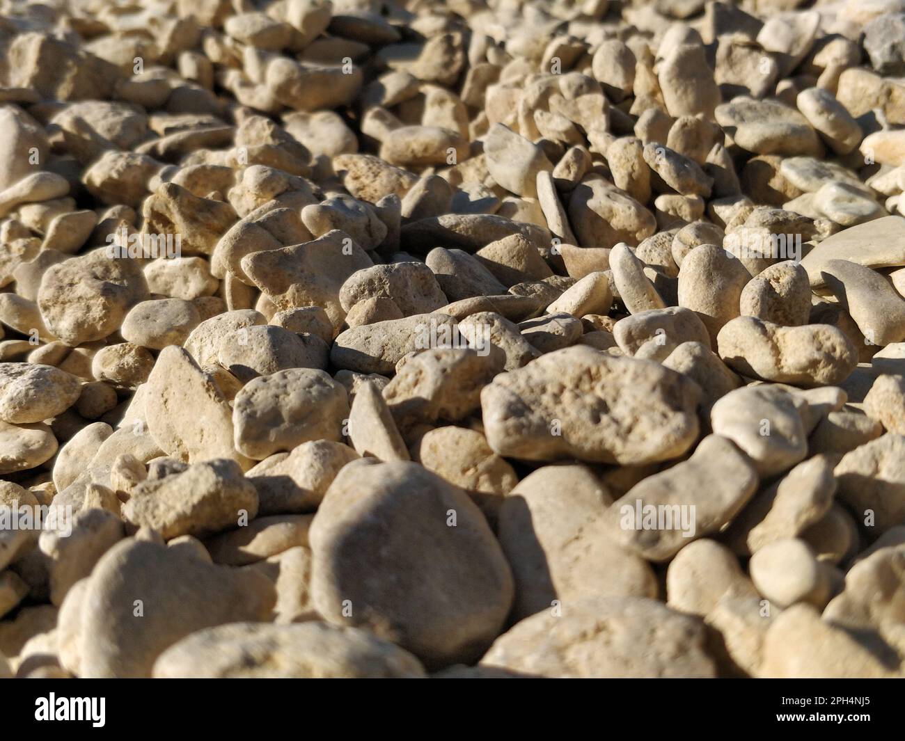 Cotswold stone gravel hi-res stock photography and images - Alamy