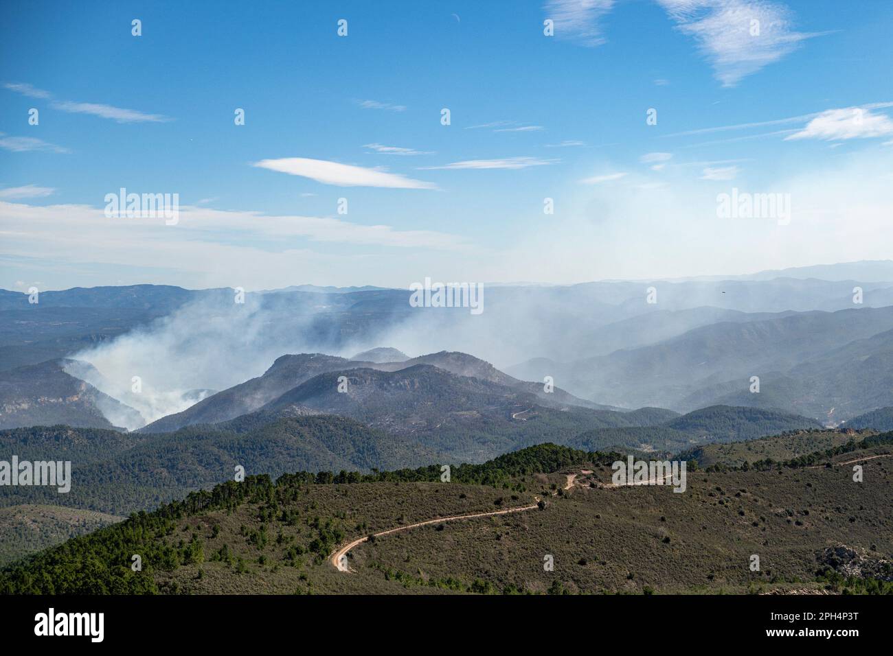 Smoke columns in the Maigmona ravine, where the most dangerous focus of ...