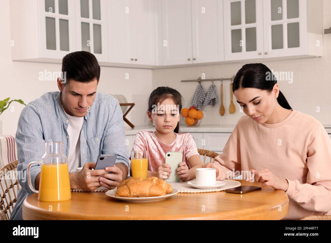 Addiction family hi-res stock photography and images - Alamy