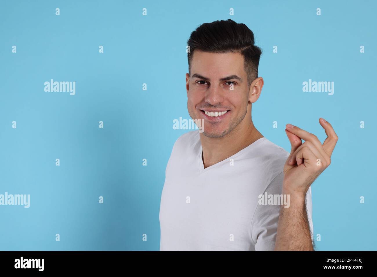 Man model snapping not woman hi-res stock photography and images - Alamy