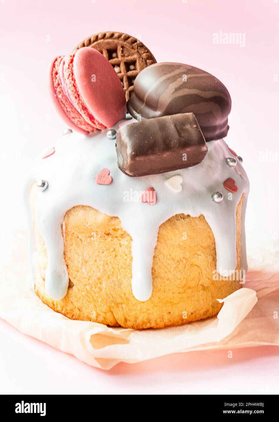 Homemade panettone on light hi-res stock photography and images - Alamy