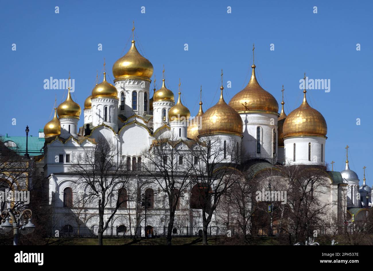 Assumption Cathedral and Annunciation Cathedral with golden cupolas in ...