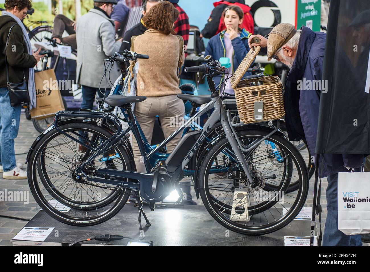 Exposition of different kind of bicycle at the Bike Brussels - View and ...