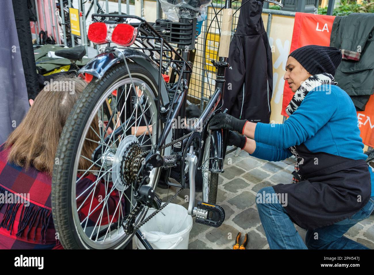 Exposition of different kind of bicycle at the Bike Brussels - View and ...